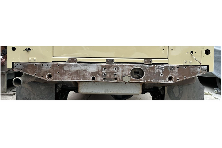 What's New At Landybitz? Defender Cross-Member Refurbishment